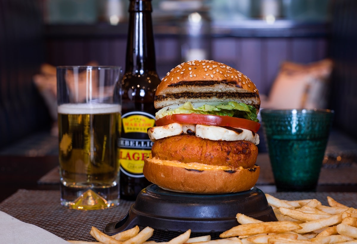 Secrets Behind The Best Burgers - Luxury Restaurant Guide